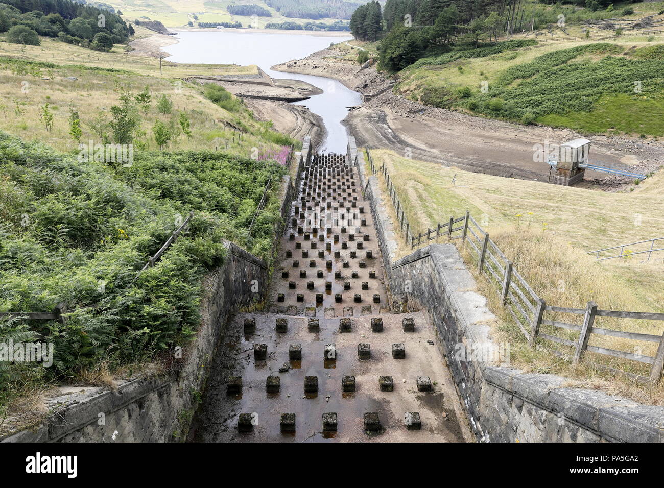Greater manchester reservoirs hi-res stock photography and images - Alamy