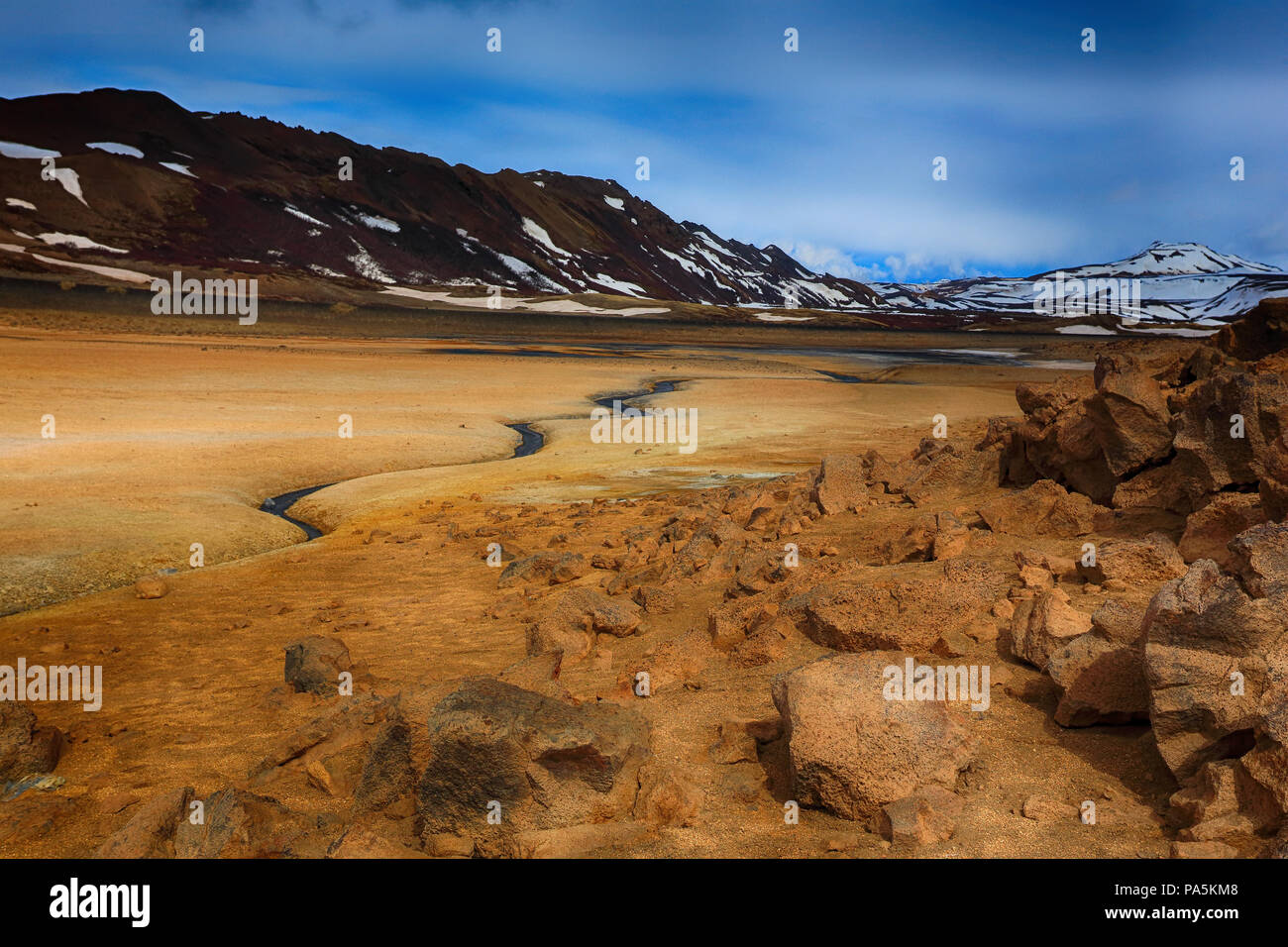 Geothermal hot springs fumaroles hi-res stock photography and images ...