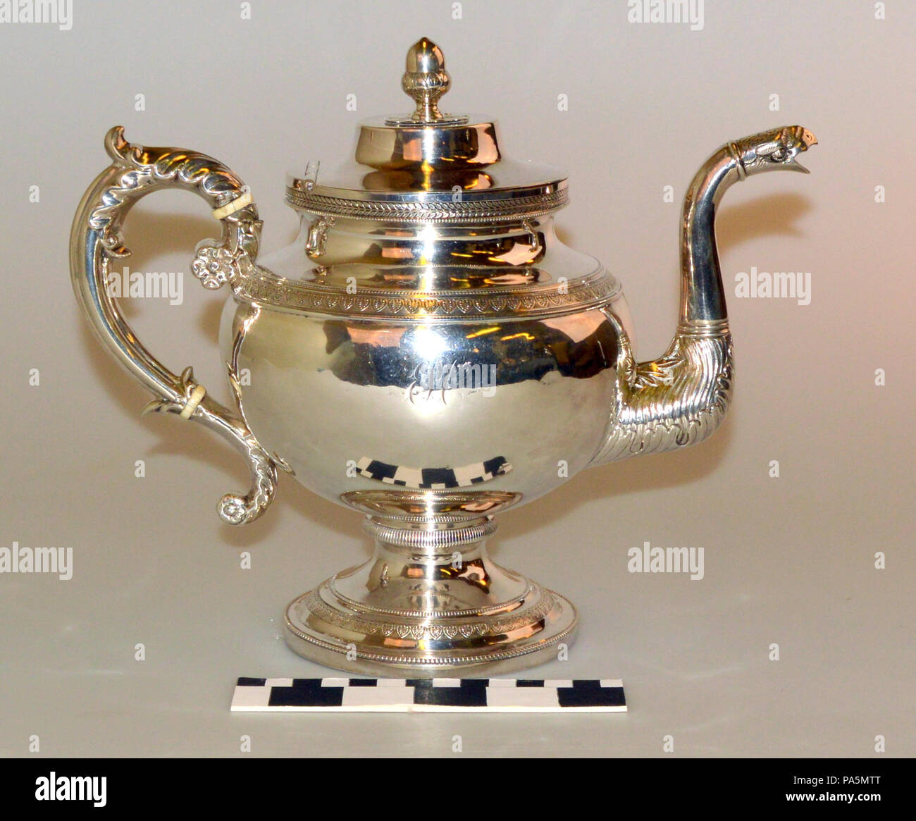 Period teapot hi-res stock photography and images - Alamy