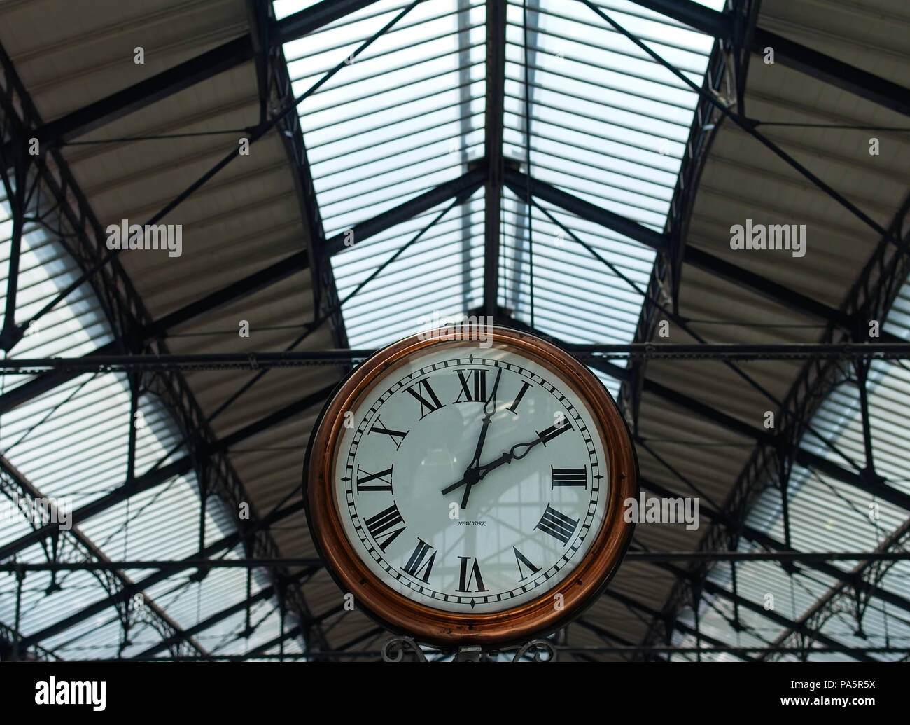 2pm clock hi-res stock photography and images - Alamy