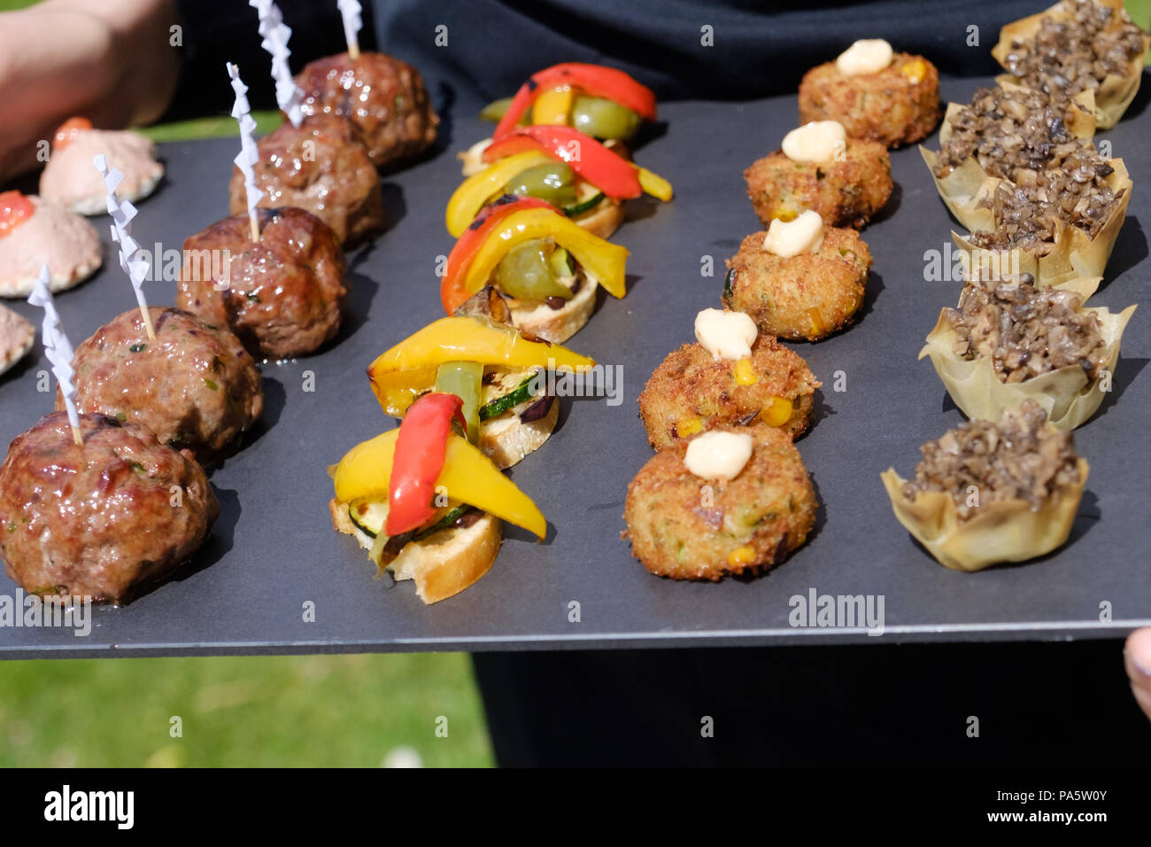 Canapes hi-res stock photography and images - Alamy