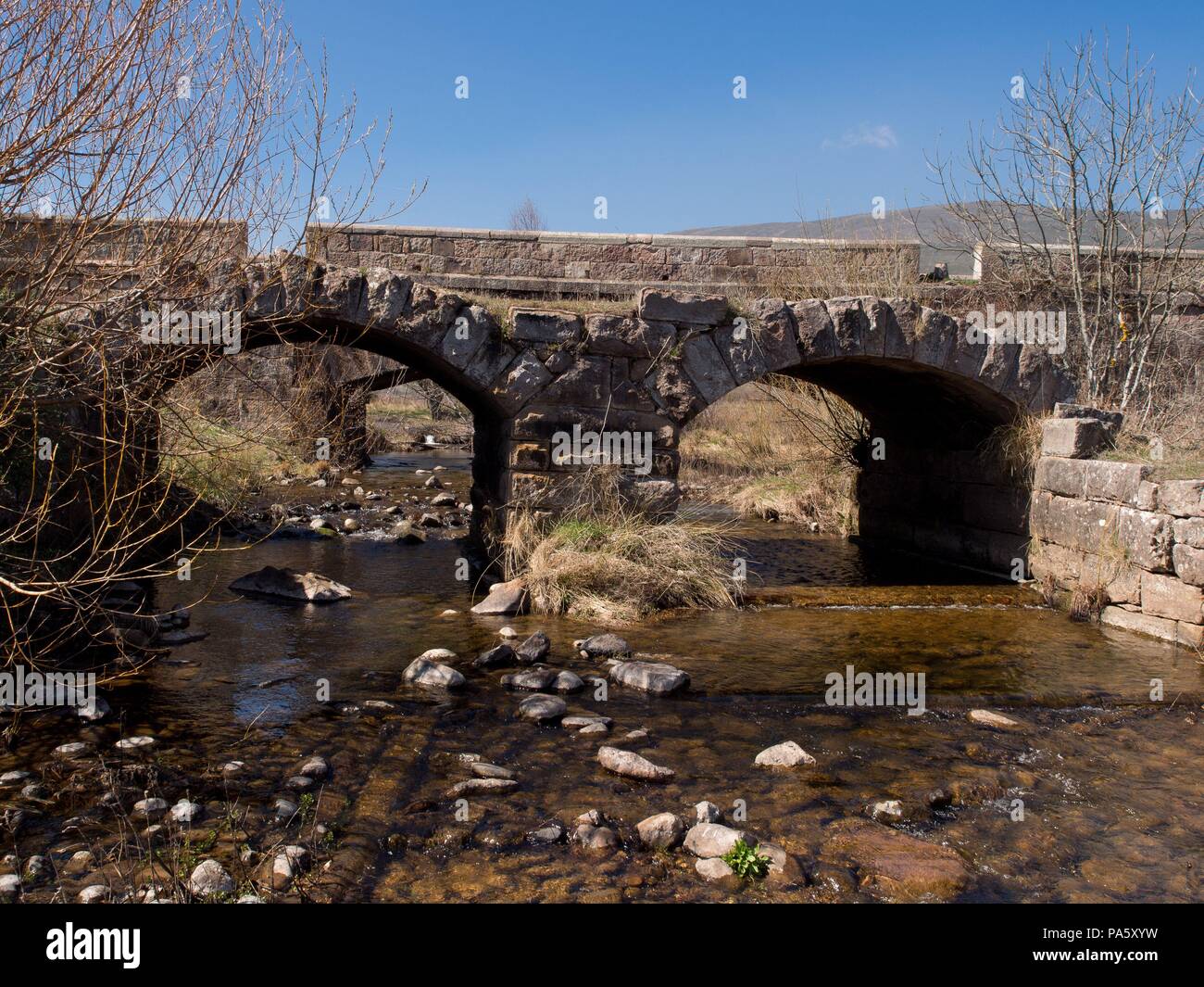 Roman bridge of Reinosilla, Valdeolea (Cantabria, Spain Stock Photo - Alamy