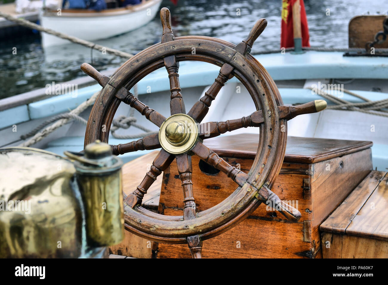 steering wheel sailboat Stock Photo - Alamy