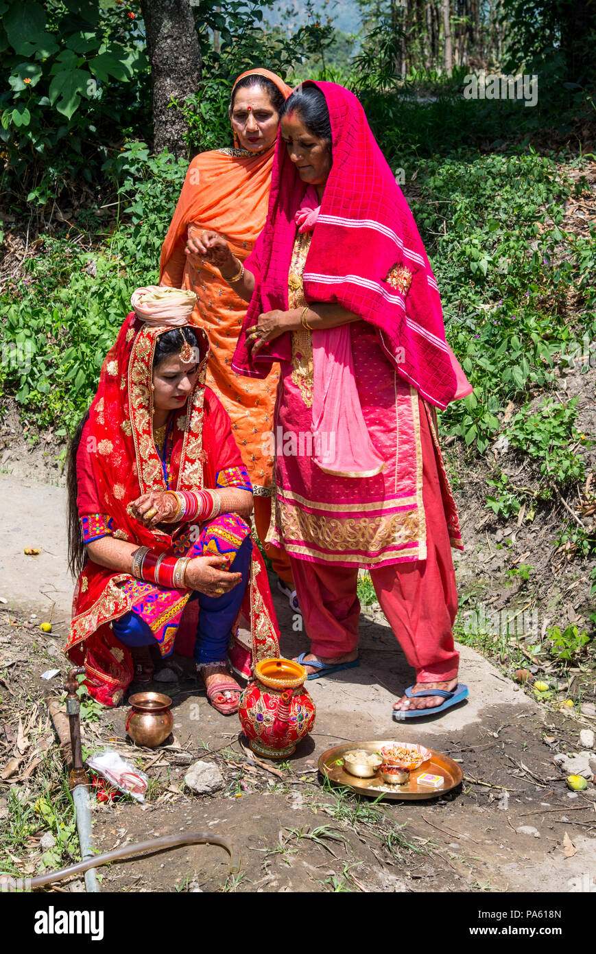 Hindu wedding bride groom hi-res stock photography and images - Alamy