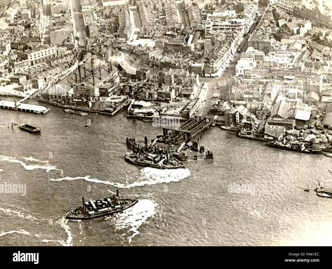 1920s ferry hi-res stock photography and images - Alamy