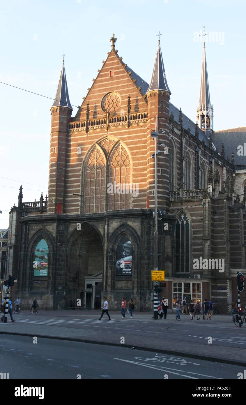 The Nieuwe Kerk is a 15th-century church in Amsterdam located on Dam ...