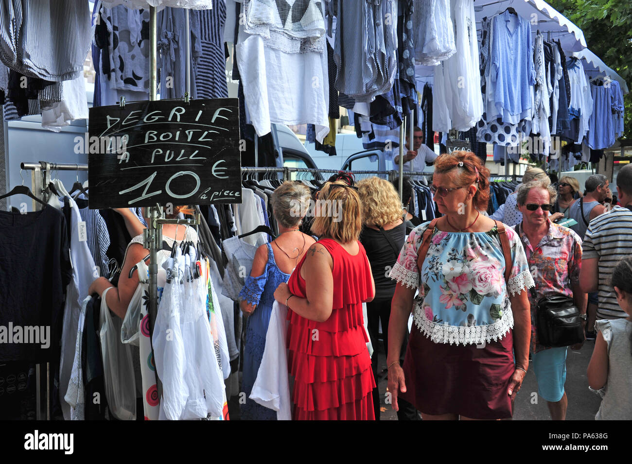 French Clothes Shop France High Resolution Stock Photography and Images ...