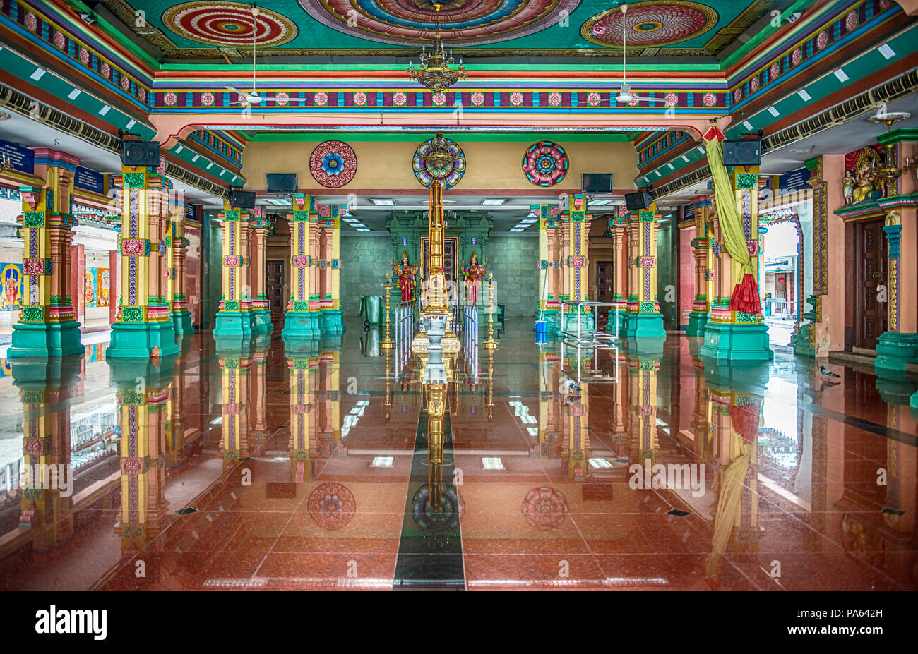 Prayer hall in hindu temple hi-res stock photography and images - Alamy