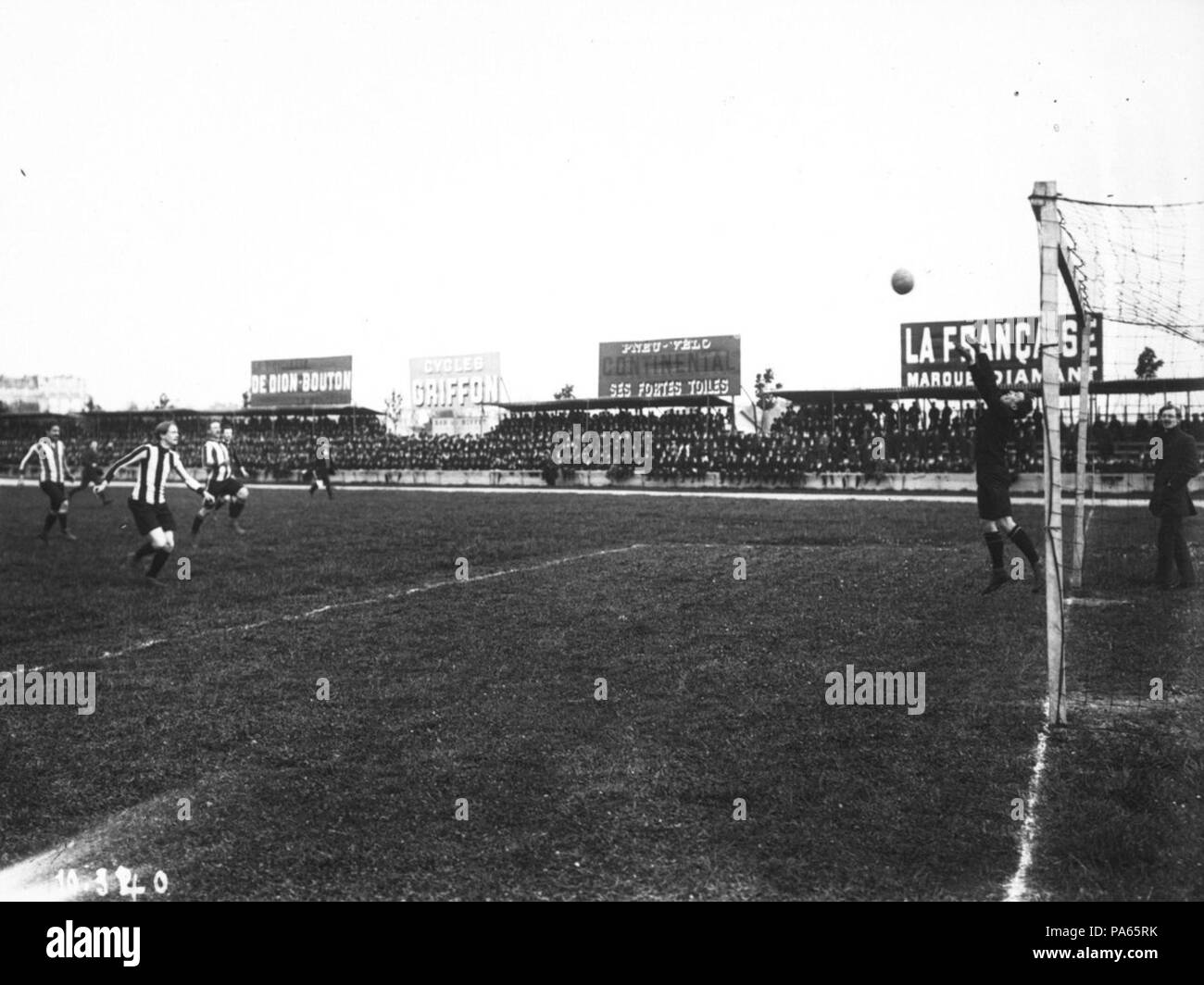 Championnat de france Black and White Stock Photos & Images - Alamy
