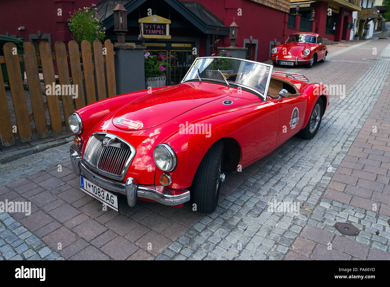 Mga logo hi-res stock photography and images - Alamy