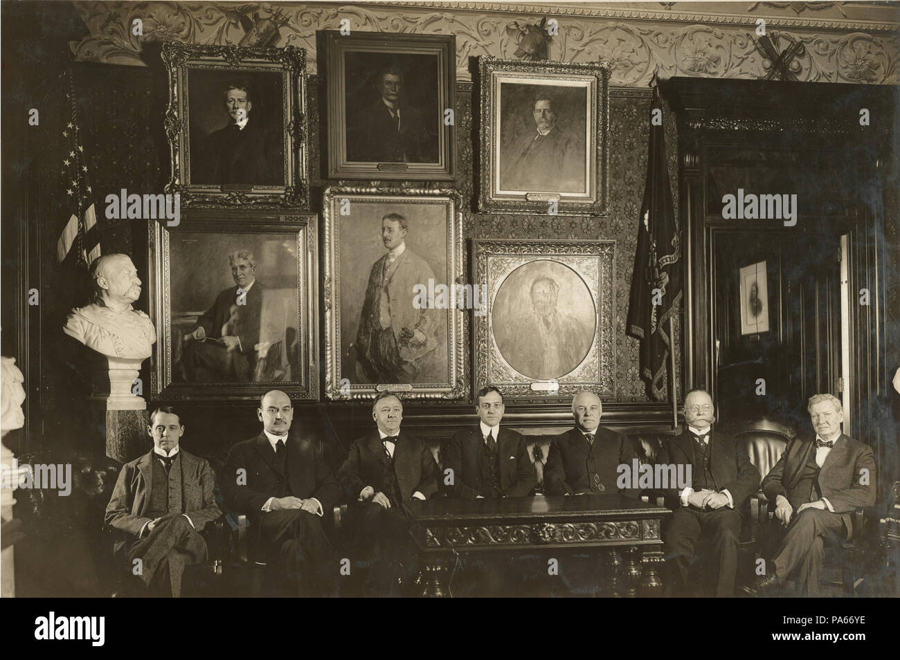 Council of national defense hi-res stock photography and images - Alamy