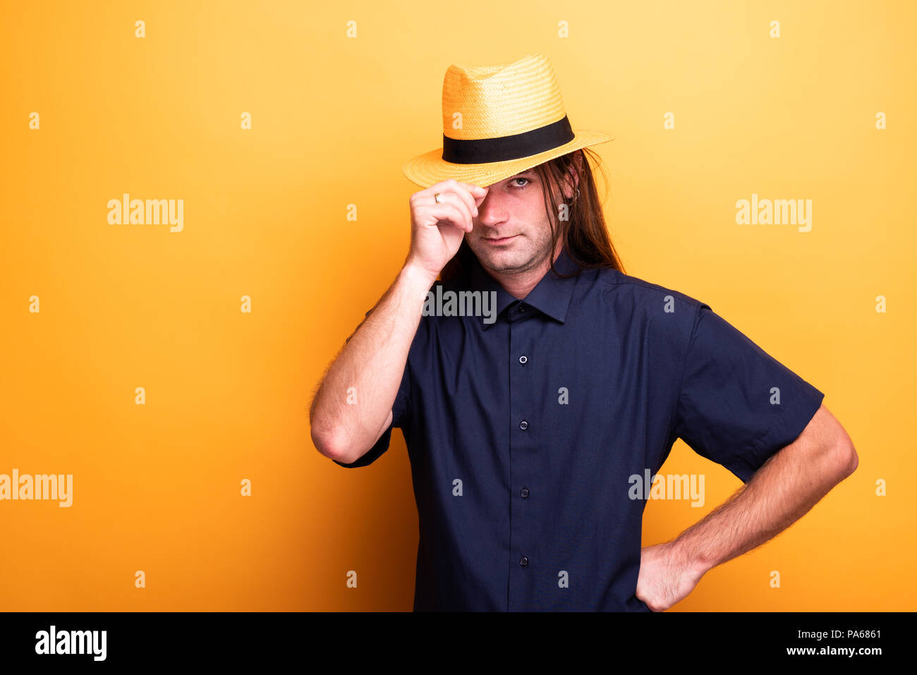 One man with hat hi-res stock photography and images - Alamy