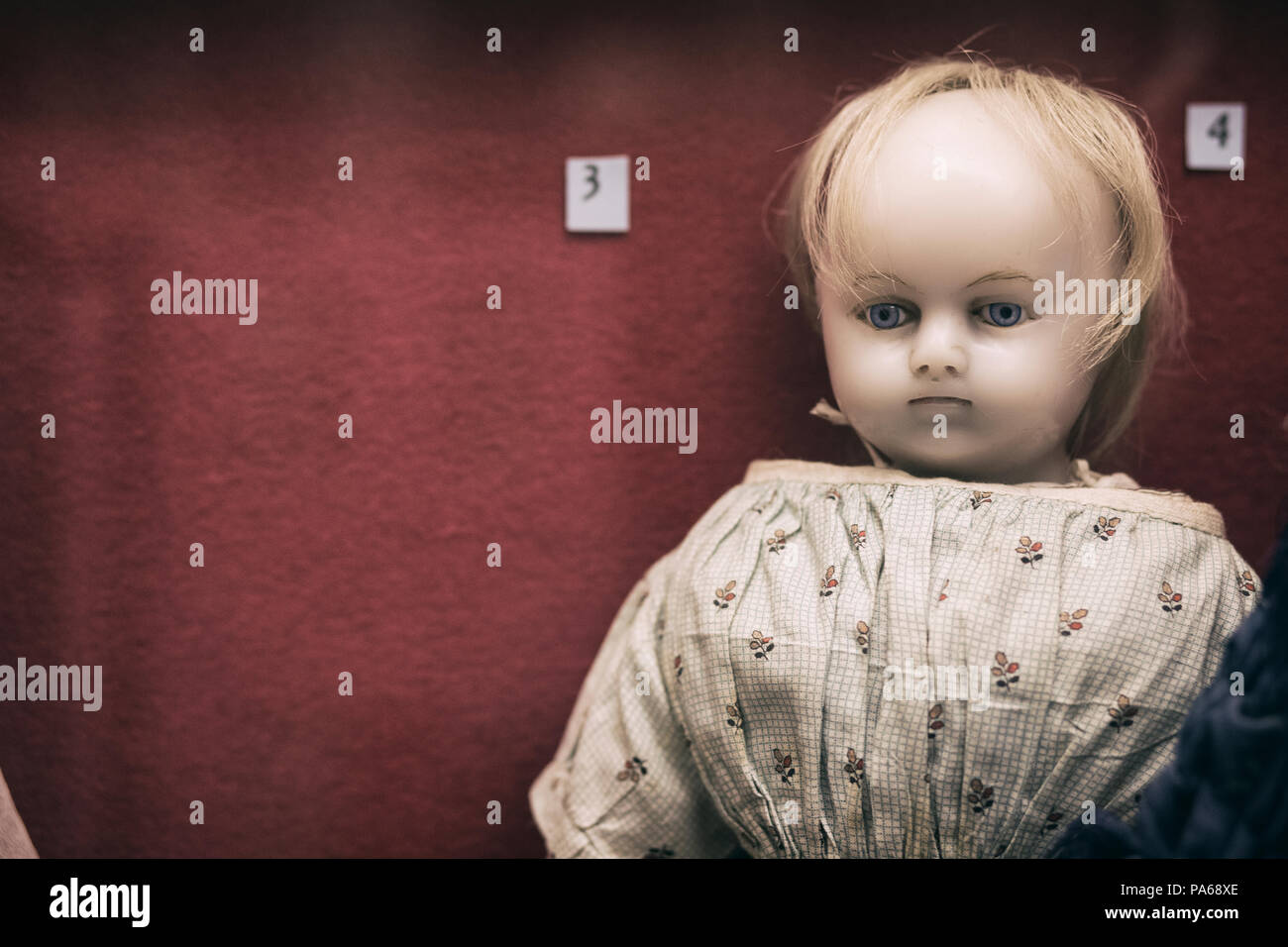 Scary dolls hi-res stock photography and images - Alamy
