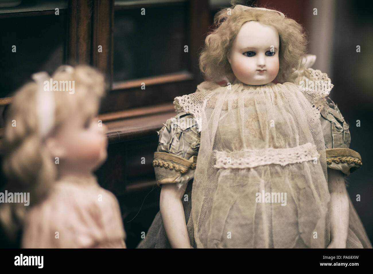 Scary dolls hi-res stock photography and images - Alamy