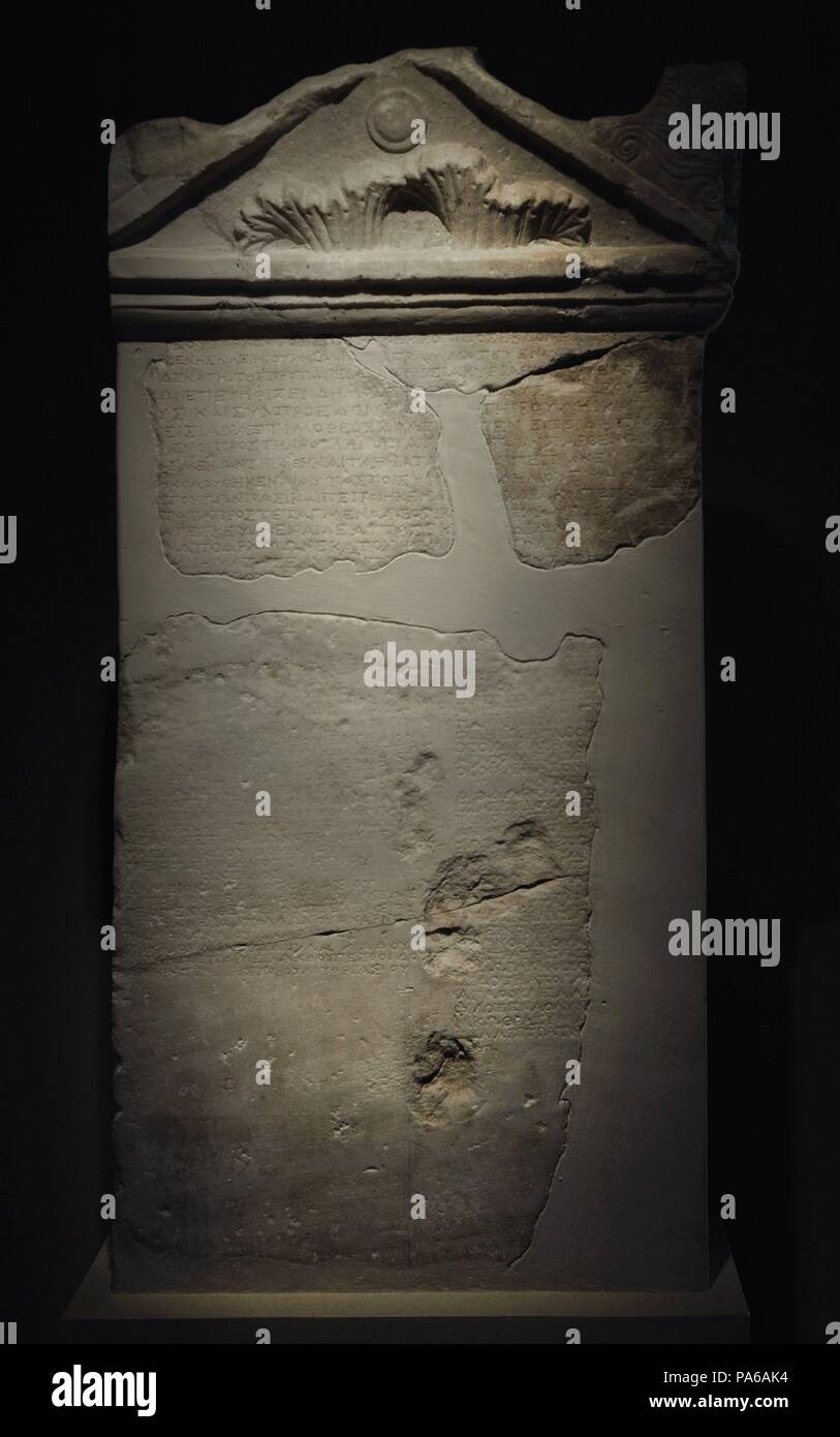 Honorary decree for the ergastinai, the young girls who wove the peplos ...