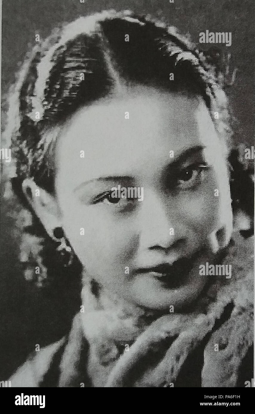 The hu portrait hi-res stock photography and images - Alamy