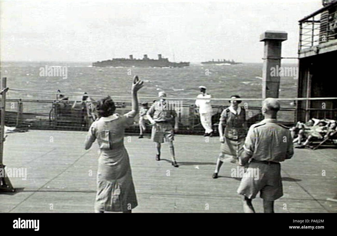 Australian army medical officers hi-res stock photography and images ...