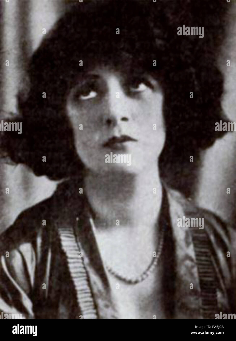 Nov 1920 hi-res stock photography and images - Alamy