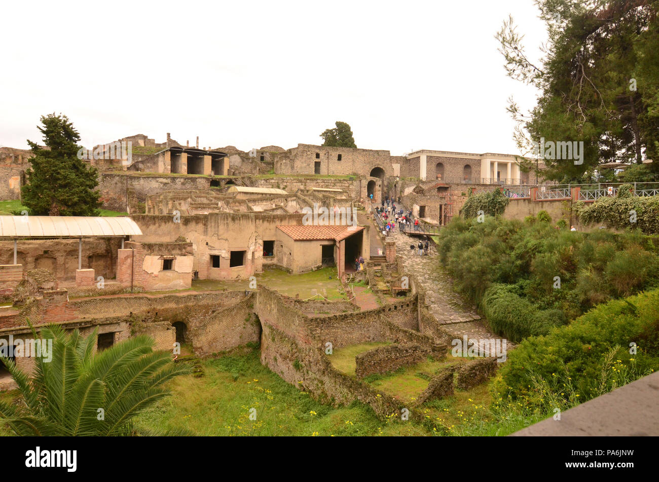 Beautiful ancient buildings in Pompeii Stock Photo - Alamy