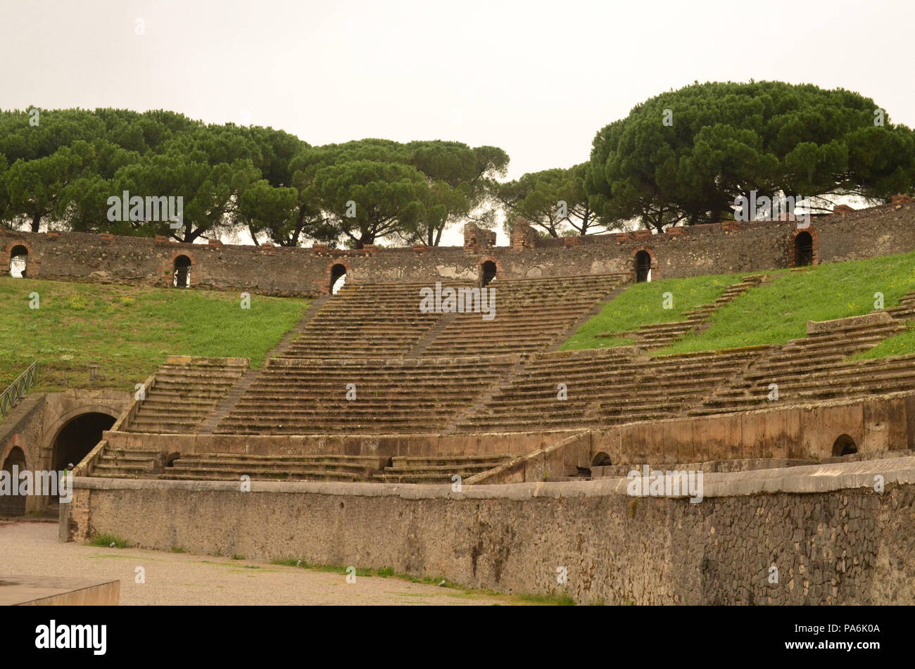 Stone arena hi-res stock photography and images - Alamy