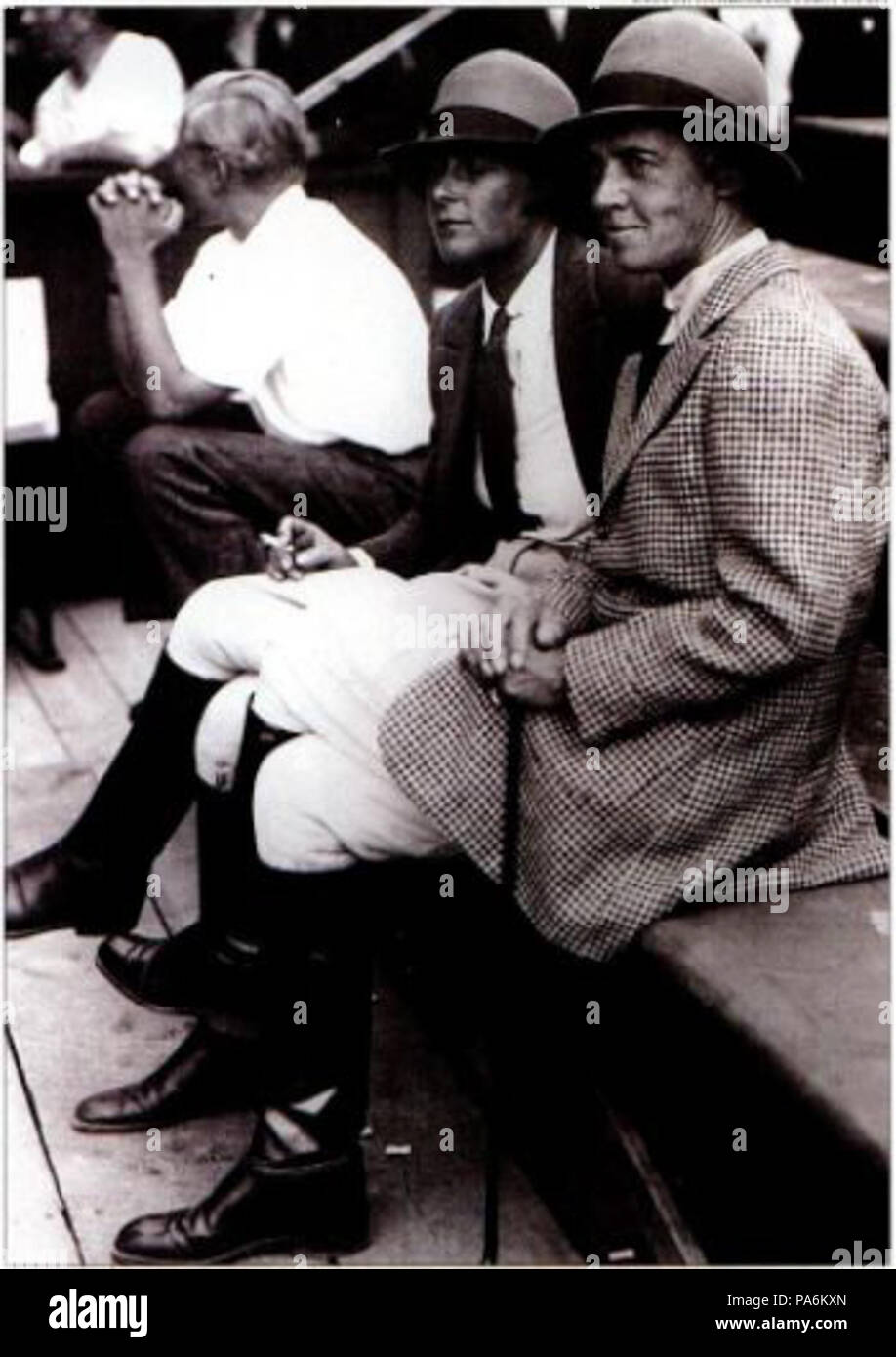 613 Eleanora Sears (right) attending a tennis tournament with her date ...