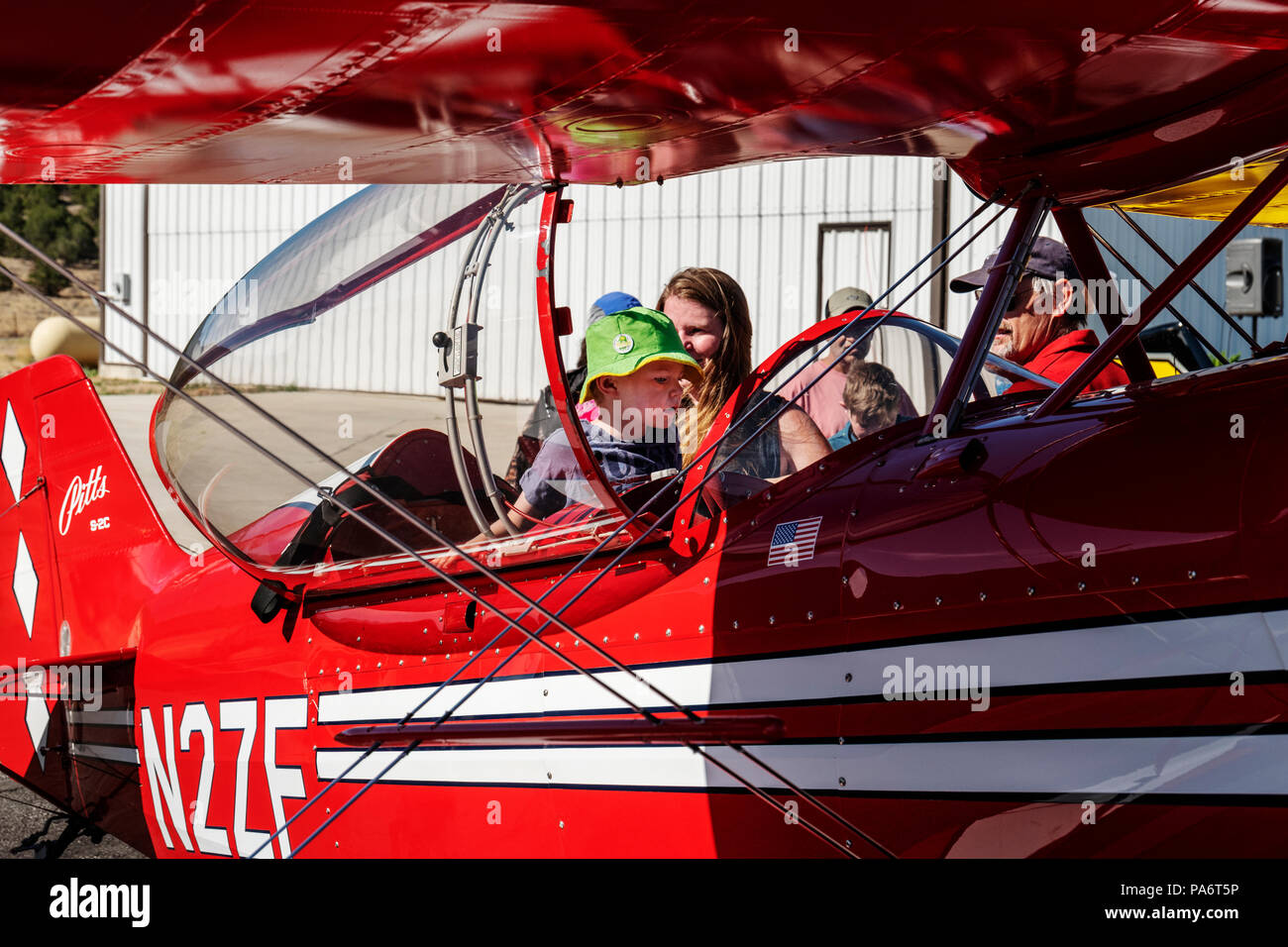 Airplane child cockpit hi-res stock photography and images - Alamy