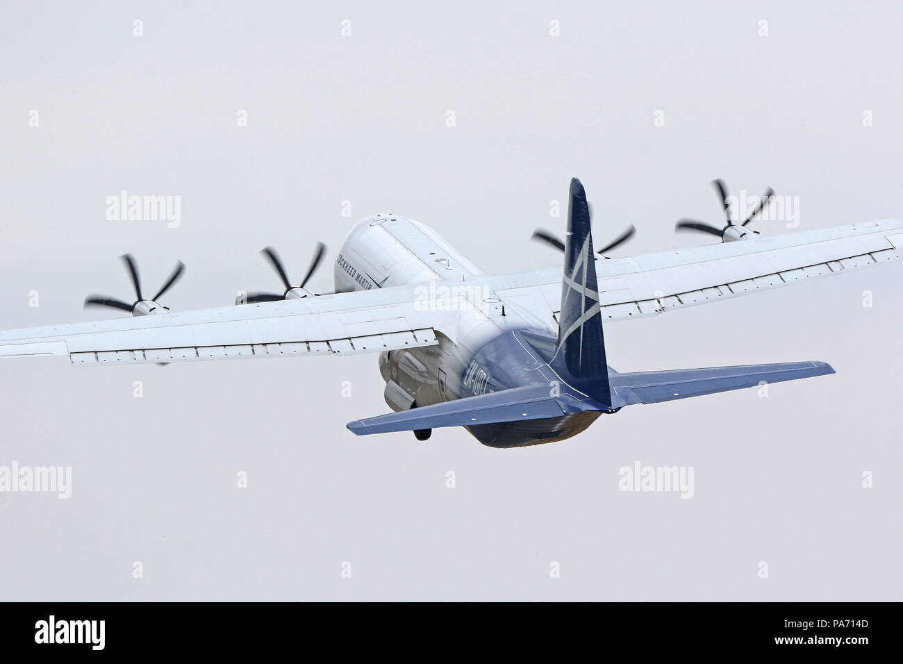 Lockheed martin lm 100j super hercules hi-res stock photography and ...