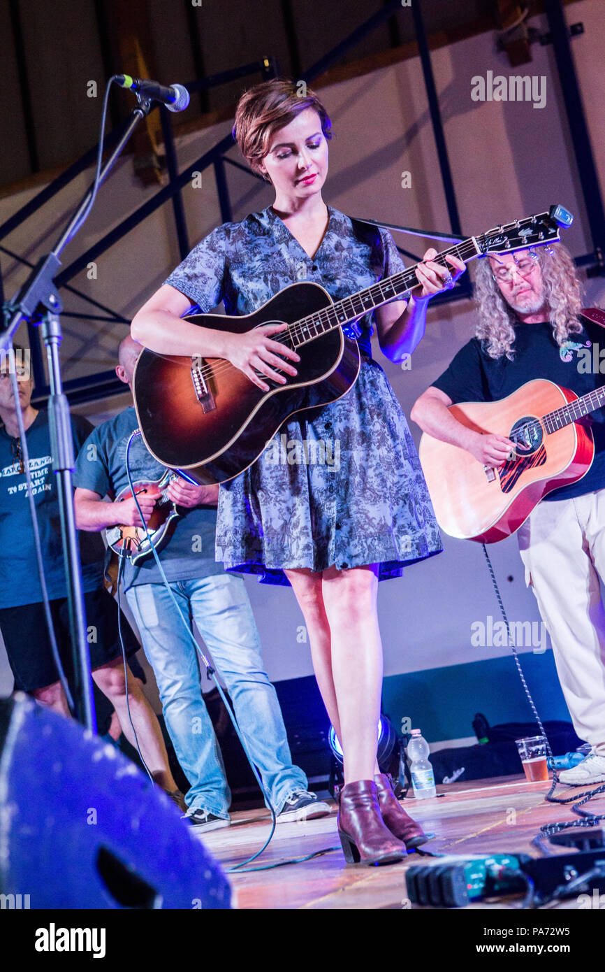 Ternate Italy. 20 July 2018. Thom Chacon, James Maddock and the singer ...