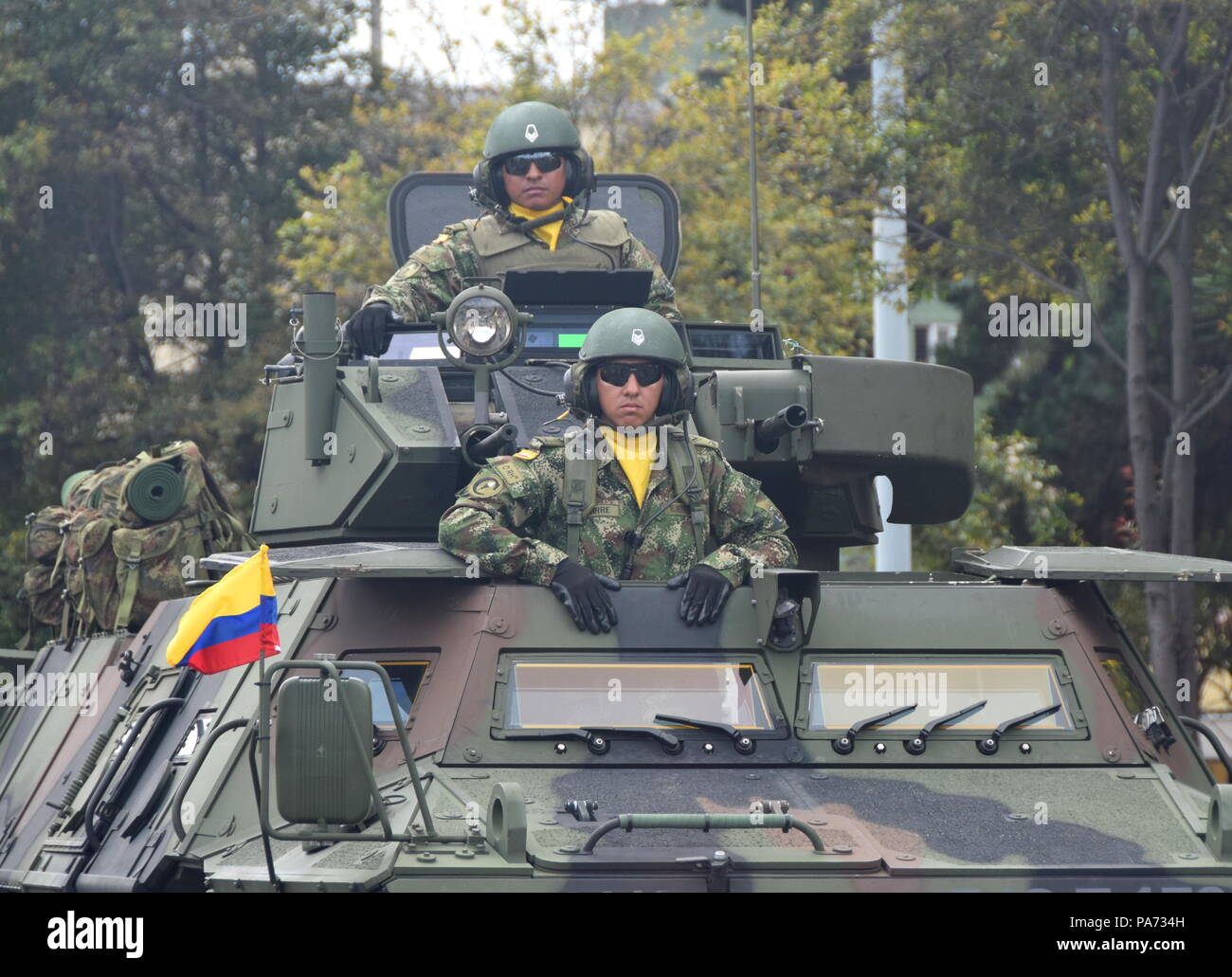 Militar 4x4 hi-res stock photography and images - Alamy