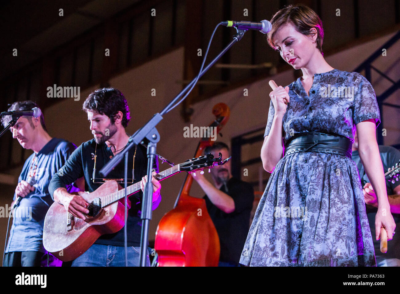 Ternate Italy. 20 July 2018. Thom Chacon, James Maddock and the singer ...