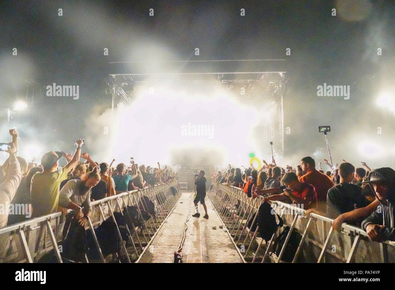 Excision band hi-res stock photography and images - Alamy