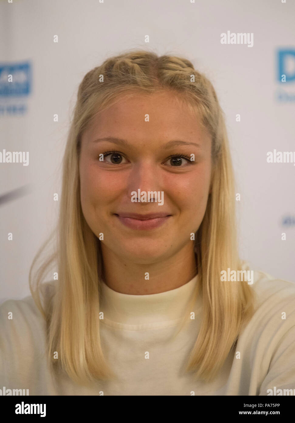 Lisa mayer athletics hi-res stock photography and images - Alamy