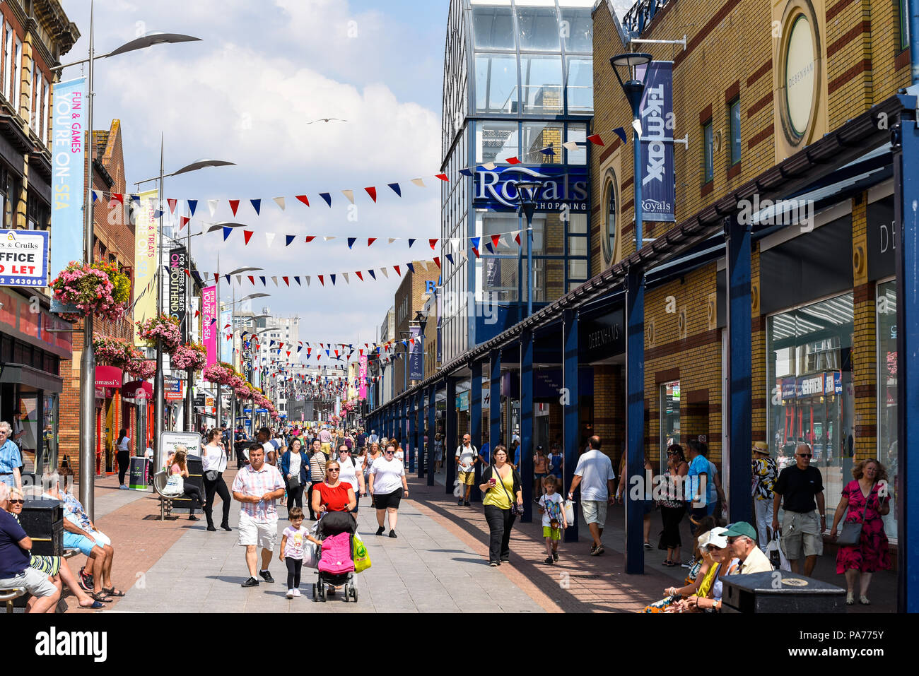 Pedestrianised high street southend on sea essex hi-res stock ...
