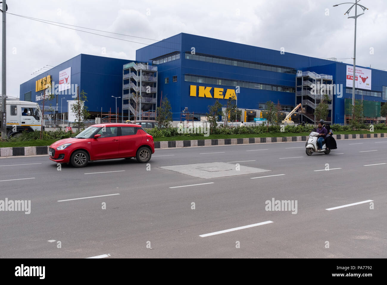 Giant furniture company hi-res stock photography and images - Alamy