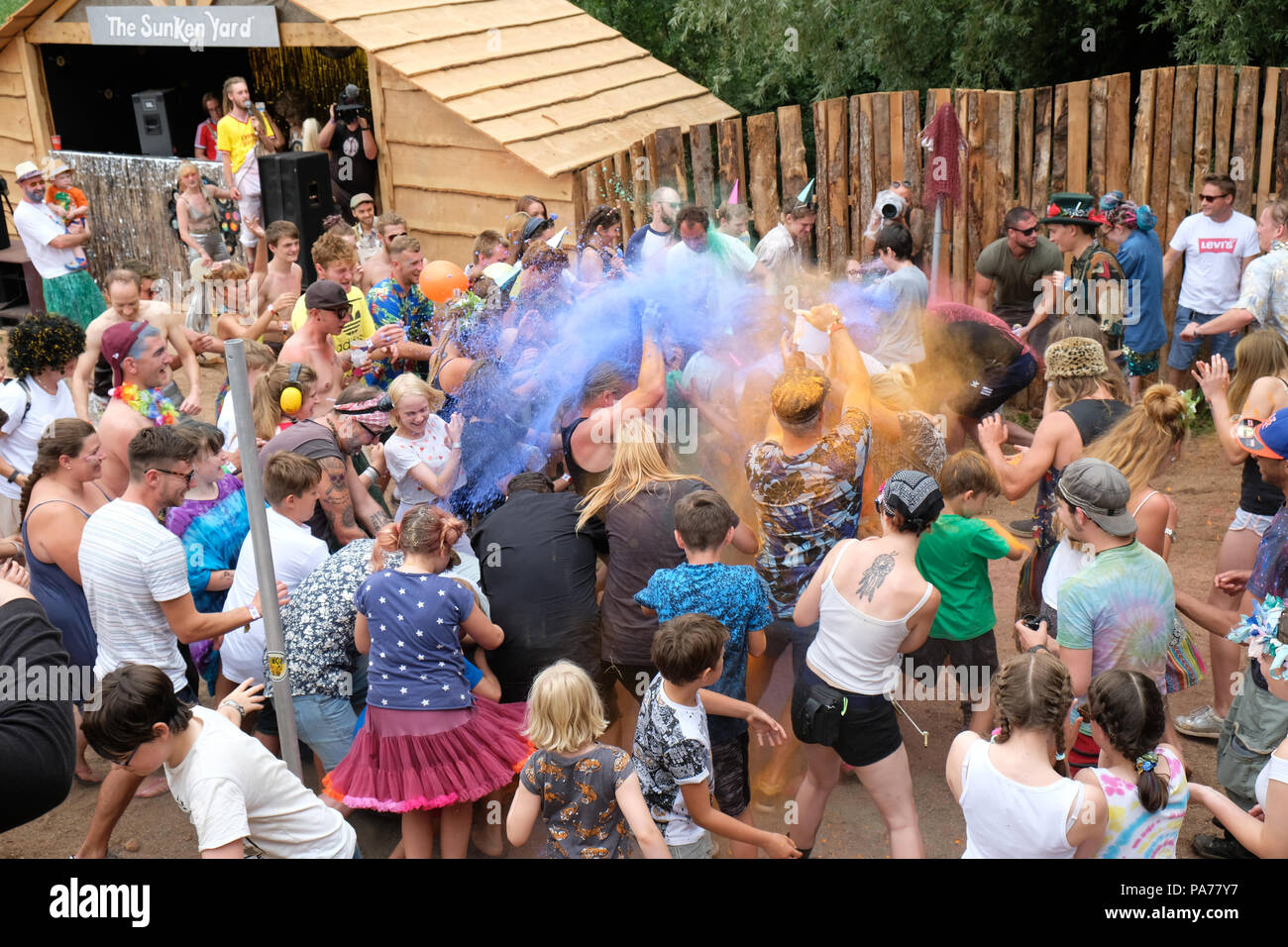 Paint fight party hi-res stock photography and images - Alamy