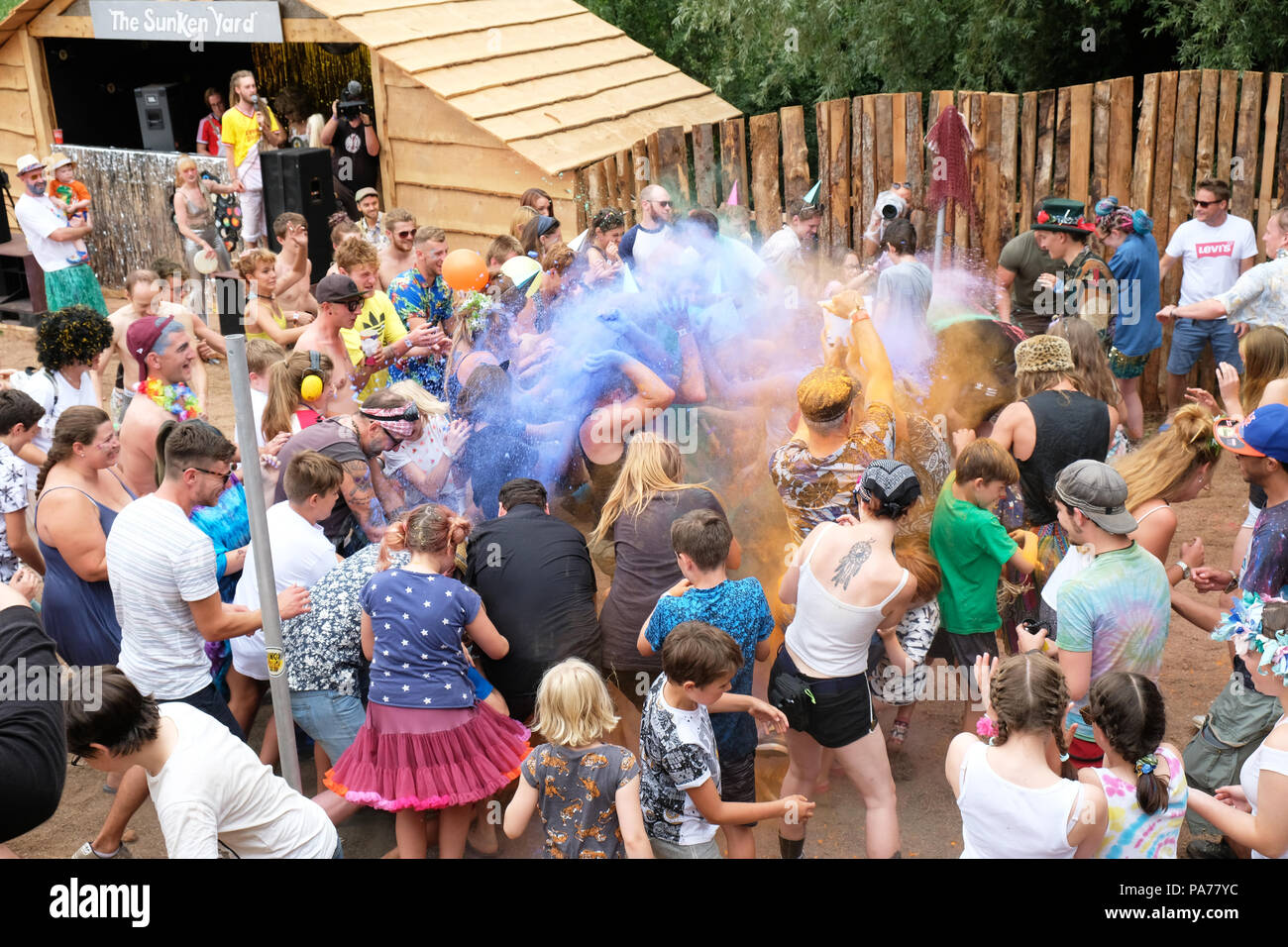 Paint fight party hi-res stock photography and images - Alamy