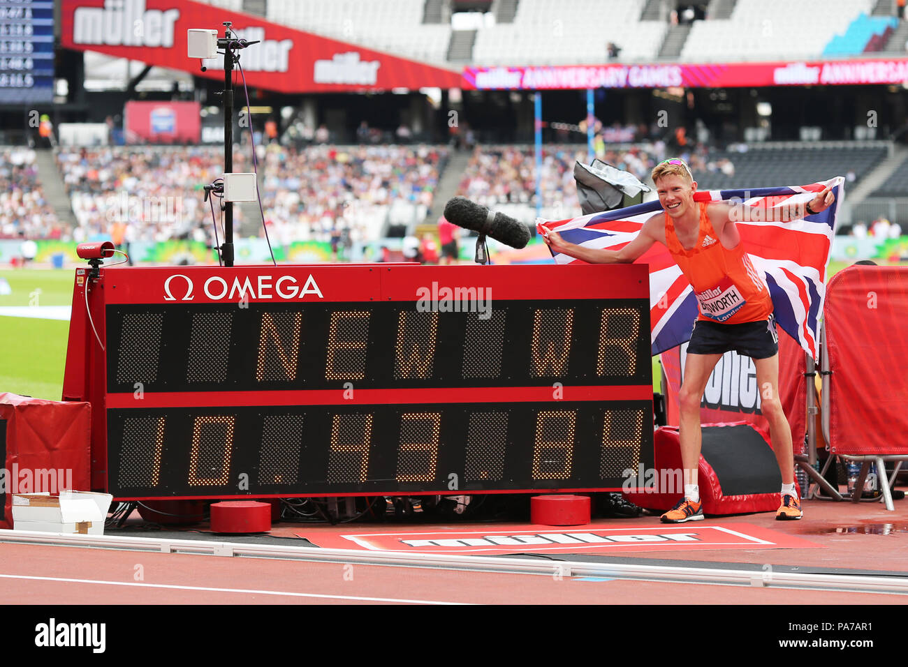 London, UK. 21st July 18. Tom BOSWORTH setting a new world record in ...