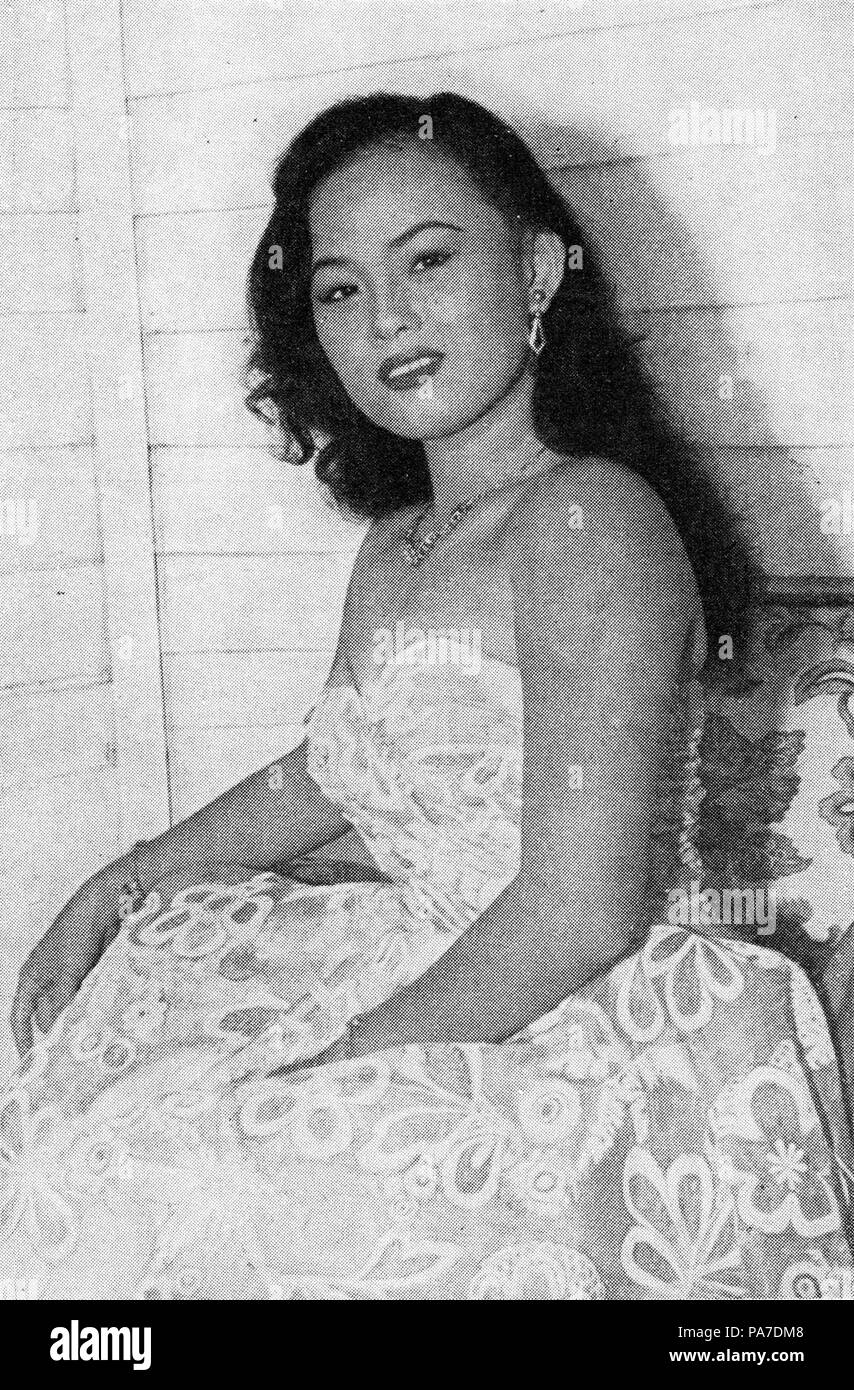 Film press celebrity Black and White Stock Photos & Images - Alamy