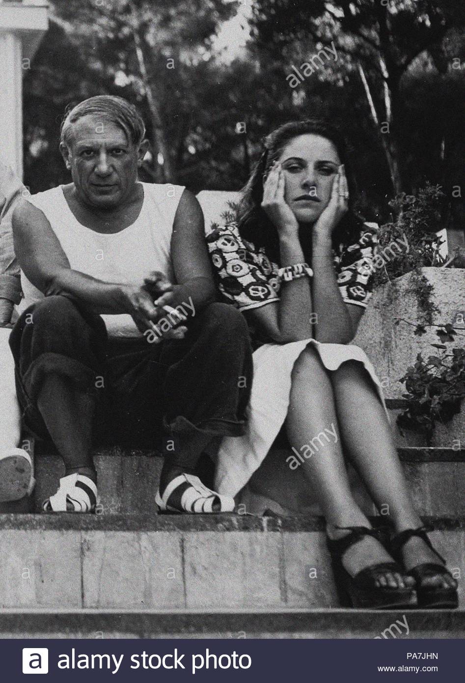 Pablo Picasso Portrait Of Dora Maar Stock Photos & Pablo Picasso ...