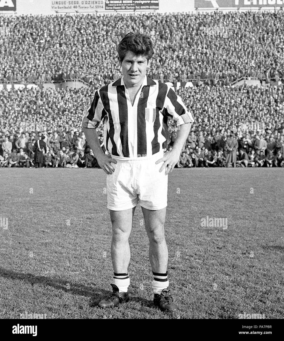 6 1950s–60s Juventus FC - Omar Sívori Stock Photo - Alamy