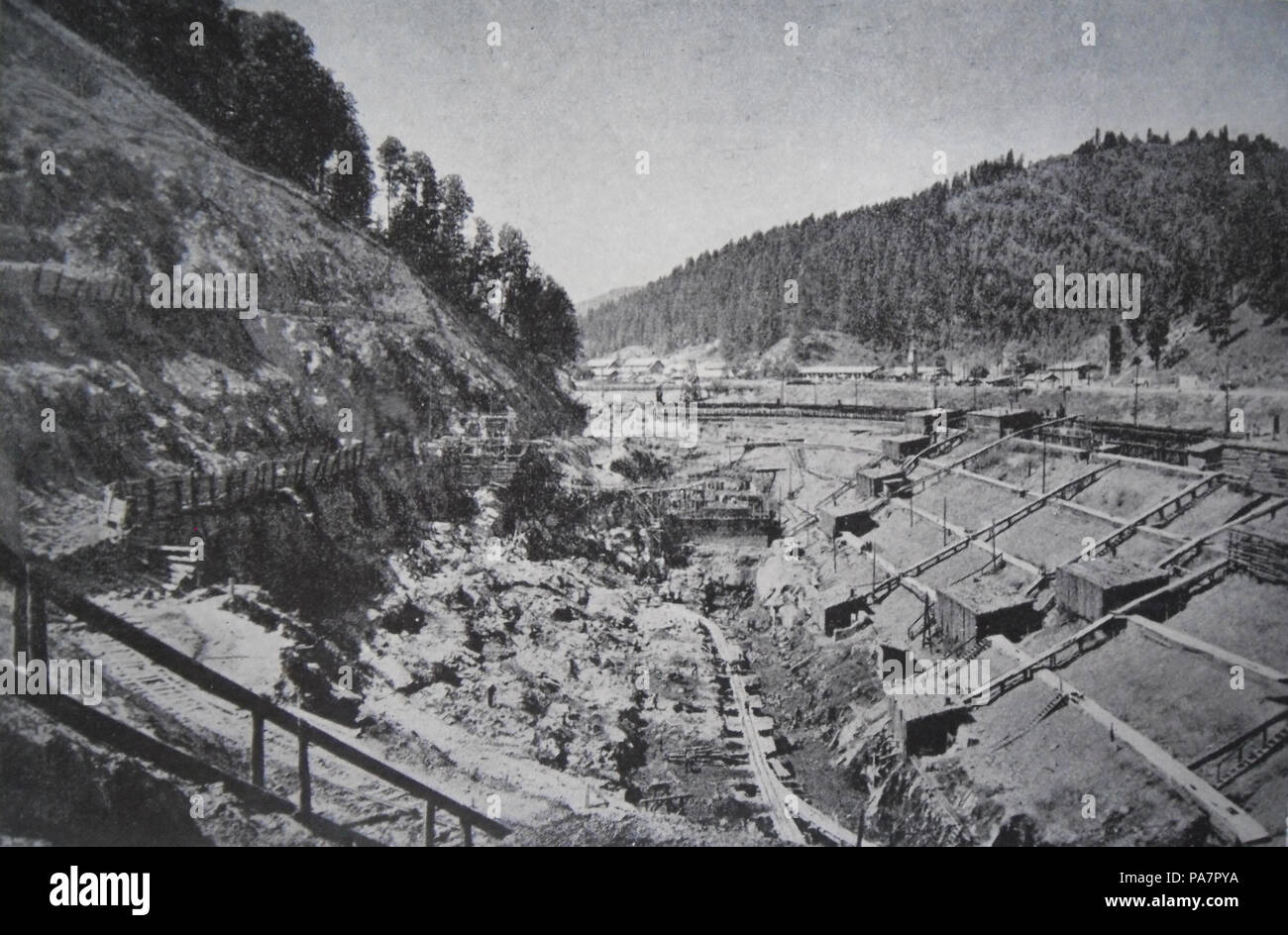 Barajul hi-res stock photography and images - Alamy