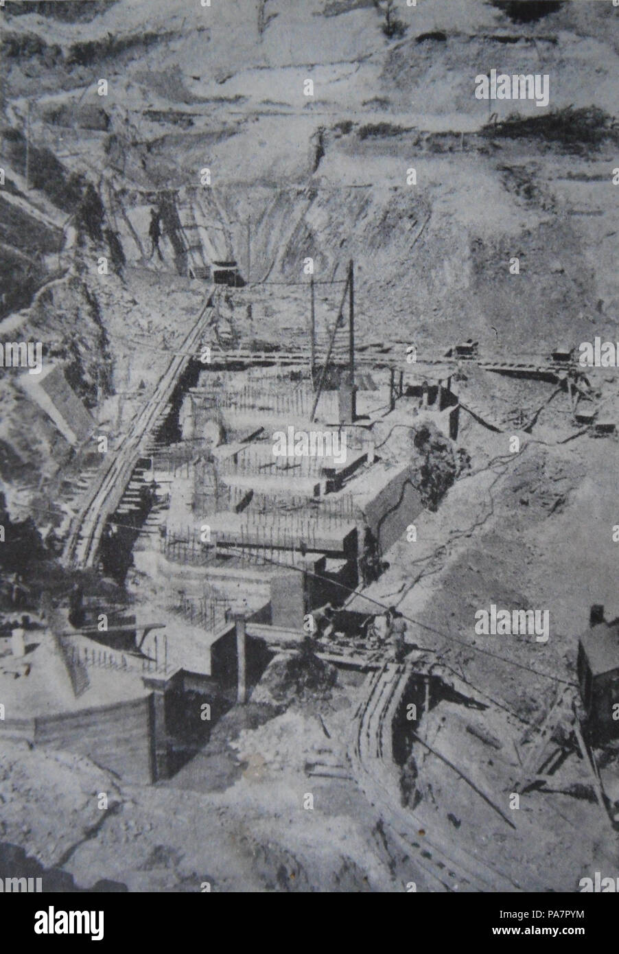 Hidrocentrala hi-res stock photography and images - Alamy