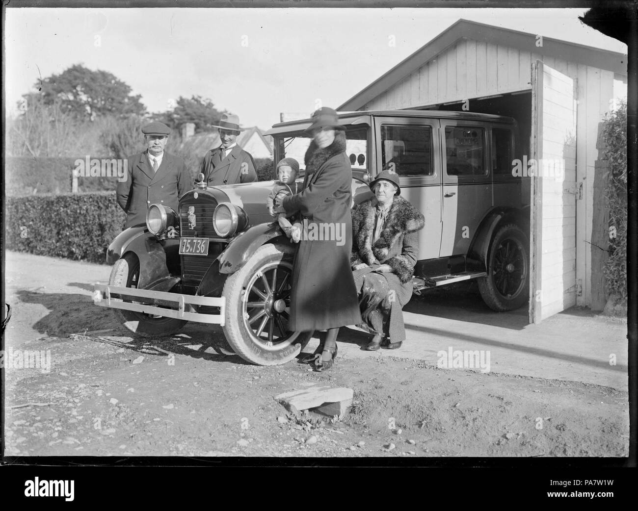 15 Albert Percy Godber, his wife Laura, their son-in-law Colin Hartwig ...