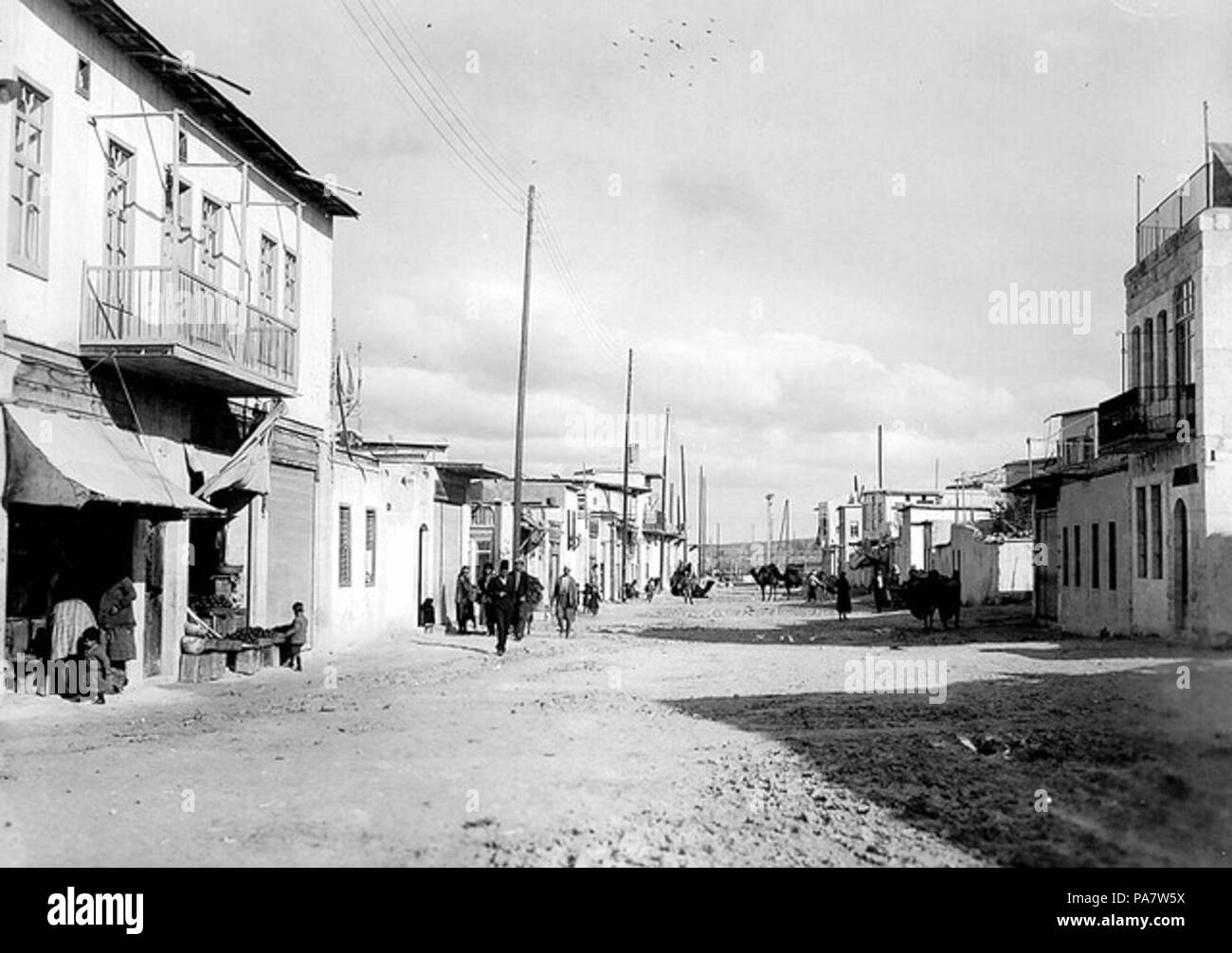 Neighborhood war Black and White Stock Photos & Images - Alamy