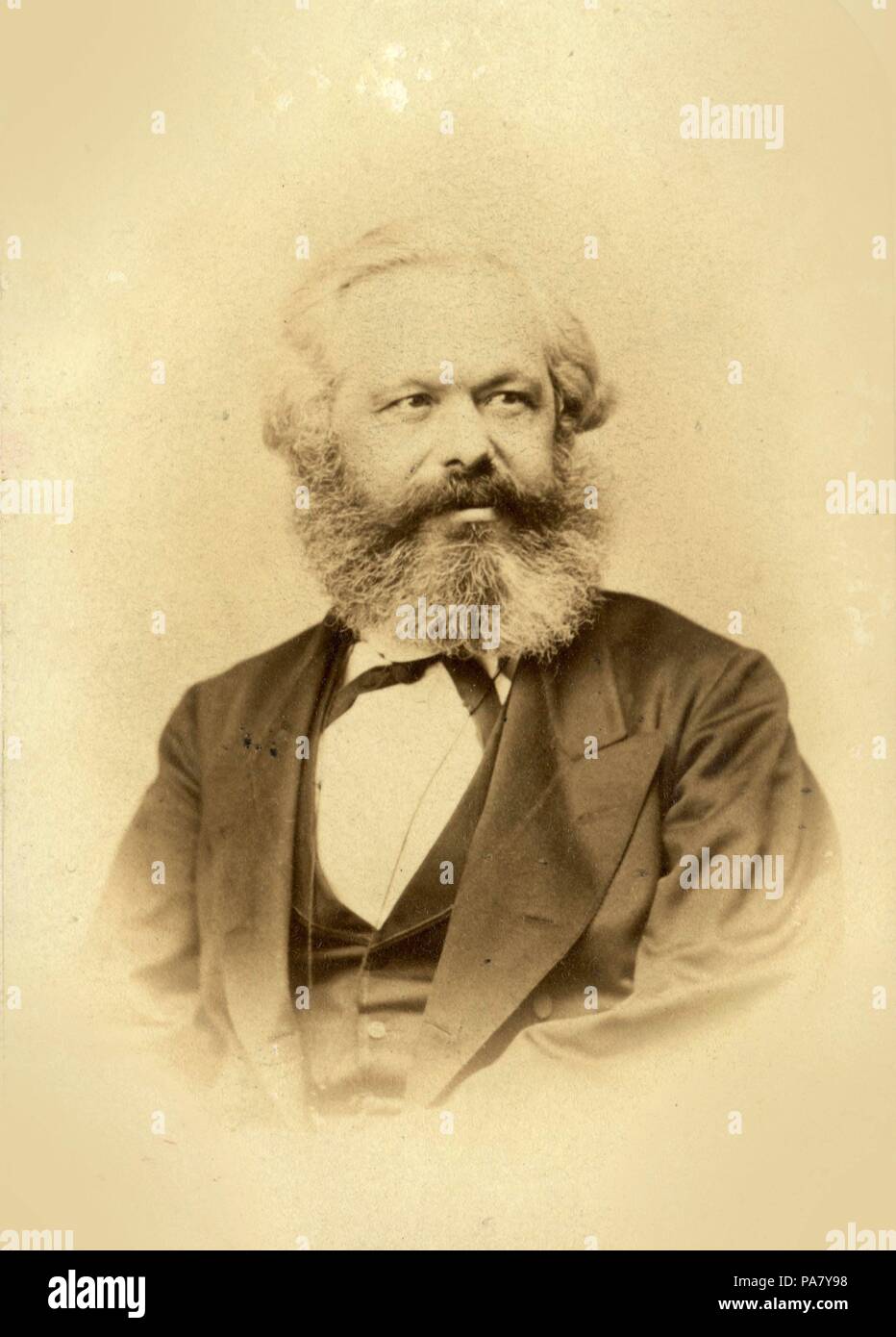 Karl marx library hi-res stock photography and images - Alamy