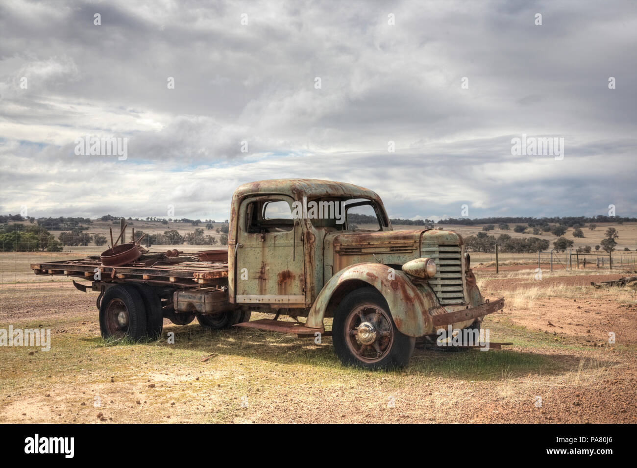 Abandonded car hi-res stock photography and images - Alamy