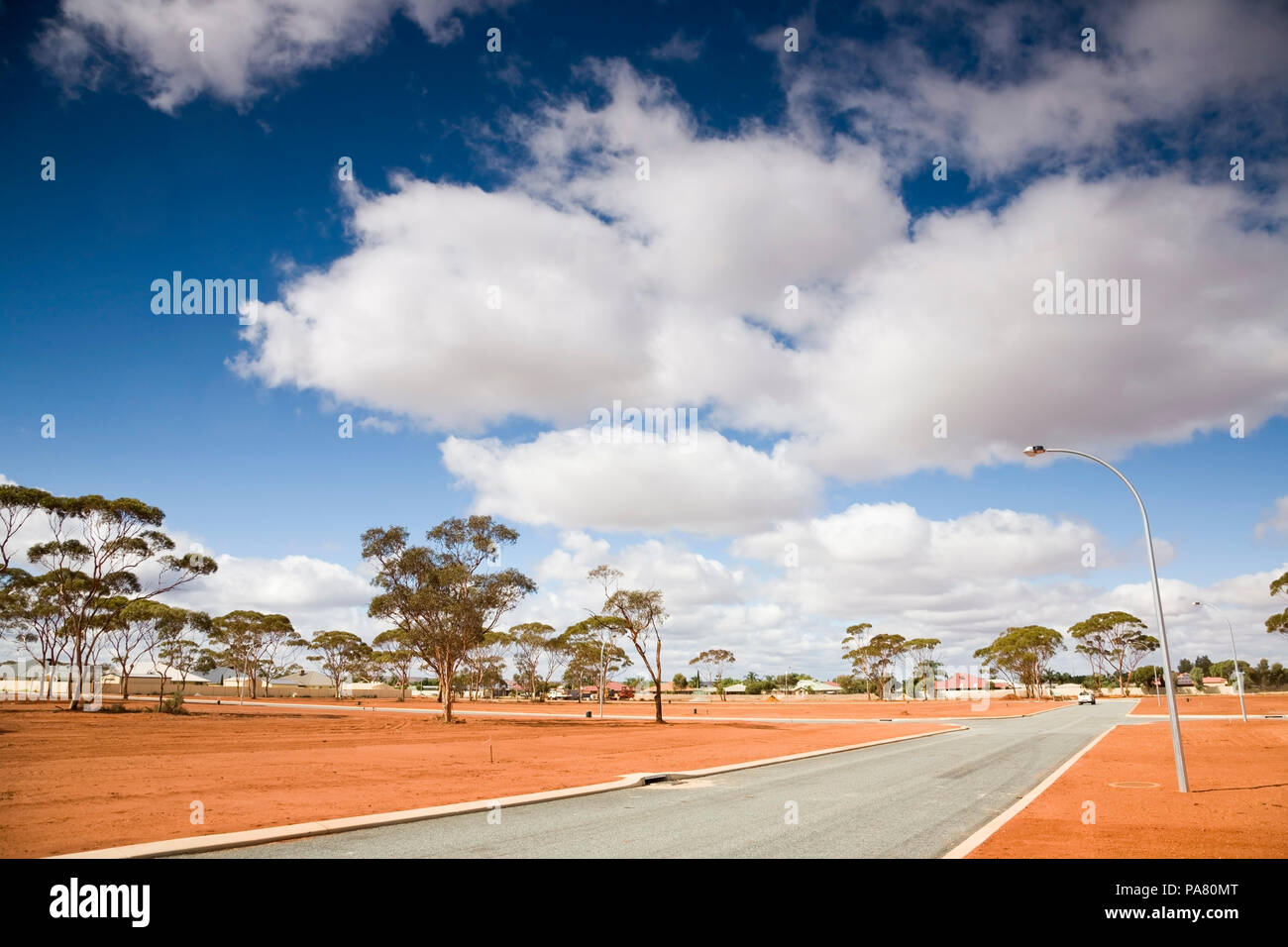 Suburban houses new development area hi-res stock photography and ...