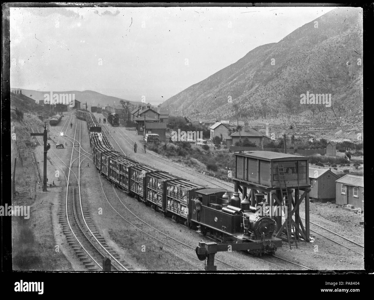 Railway goods yards hi-res stock photography and images - Alamy