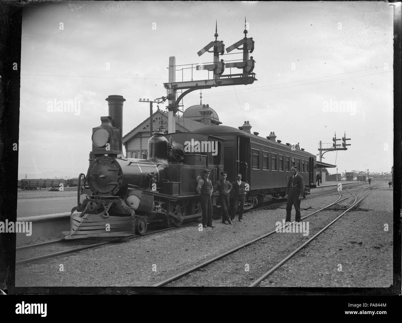 Class 197 hi-res stock photography and images - Alamy