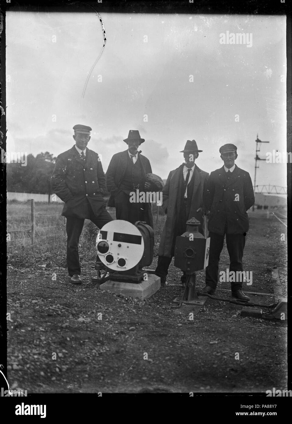 Ground position signal hi-res stock photography and images - Alamy